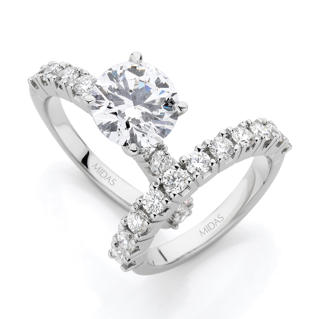 Round Brilliant Solitaire with Claw Set Engagement & Wedding Band Set